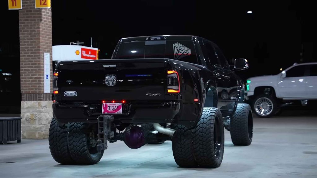 The ROWDIEST Megacab 4th Gen Cummins Returns! - handsminimaxx